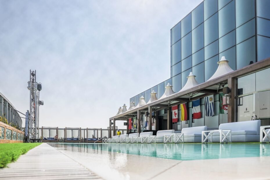 The impact of architectural design on the user experience in public