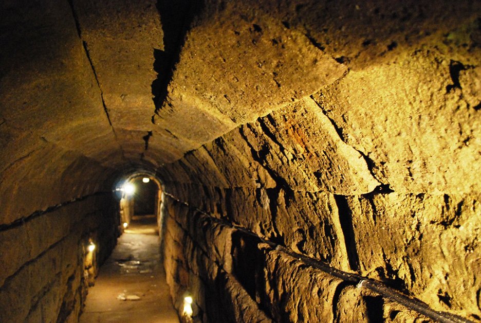 Urban water and sanitation systems in ancient Rome
